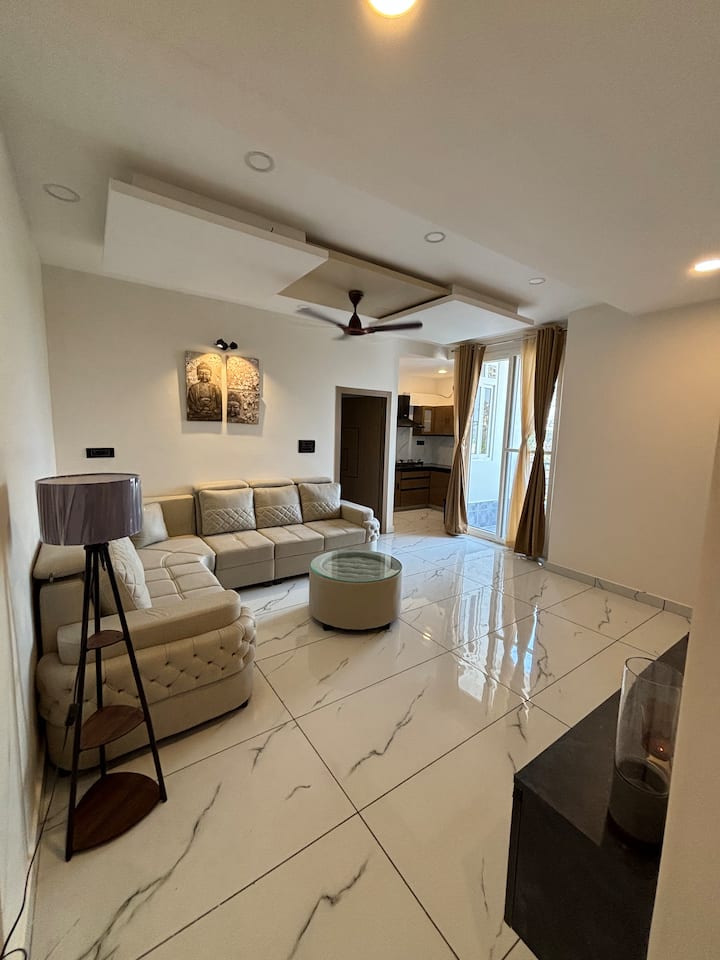 2bhk Modern Complete Apartment With Balcony - Bangalore