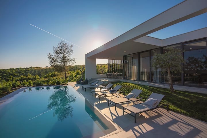 Villa Vista Verde On Idyllic Location! - Umag