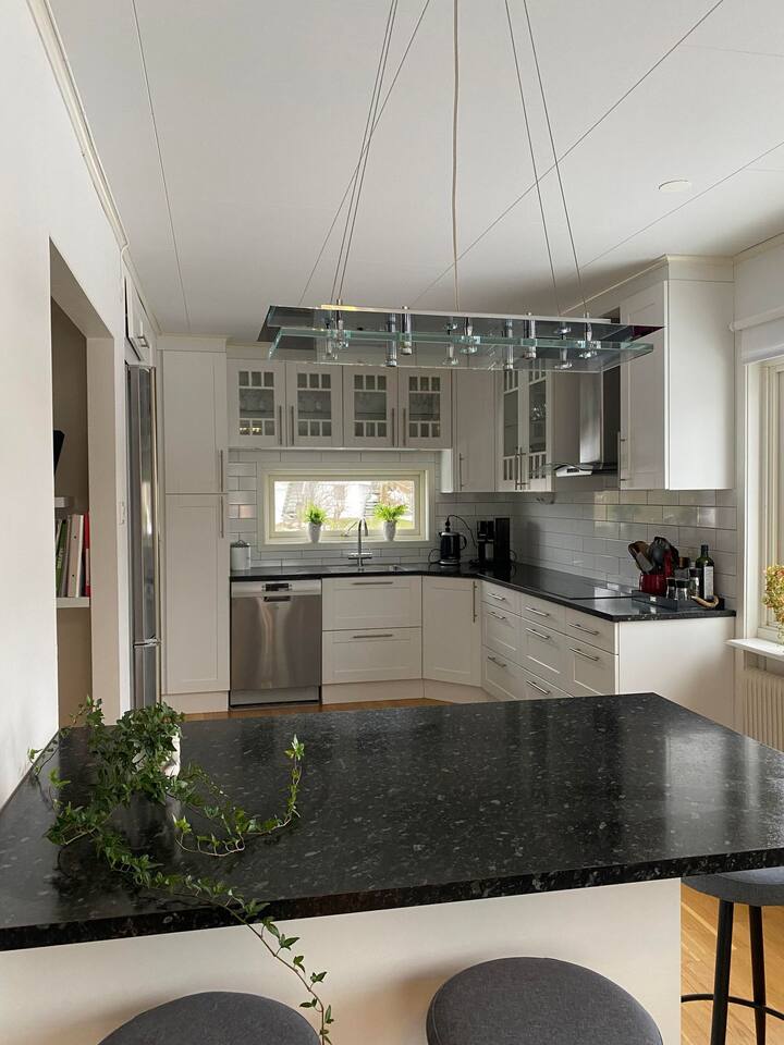 Hus På 160m2 I Lysekil - Lysekil