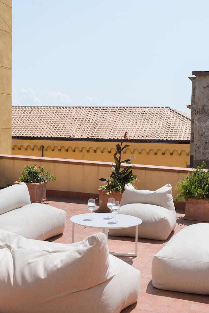 The Library & The Terrace Room - Naples