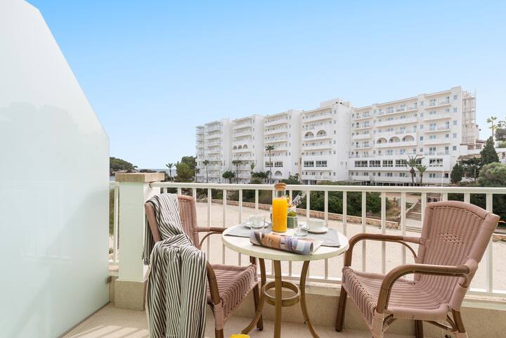 Apartamento De Dos Dormitorios En La Playa - Cala d’Or