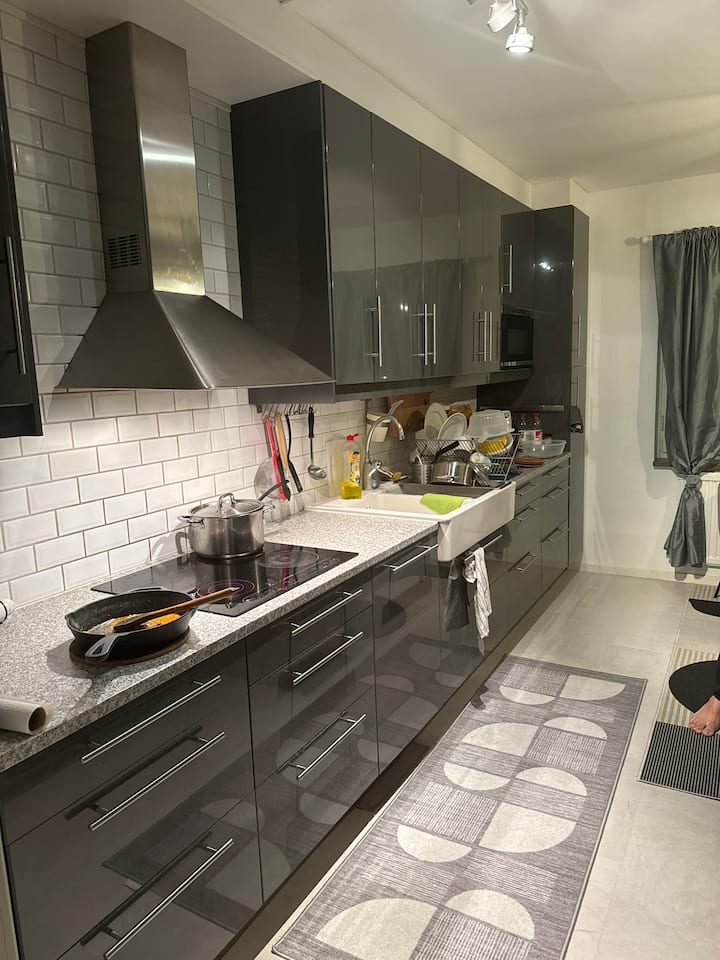Spacious & Cozy Double Bed Room - Uppsala