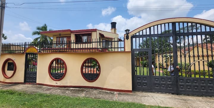 Como En Casa. Alojamiento En Anapoima. - Anapoima