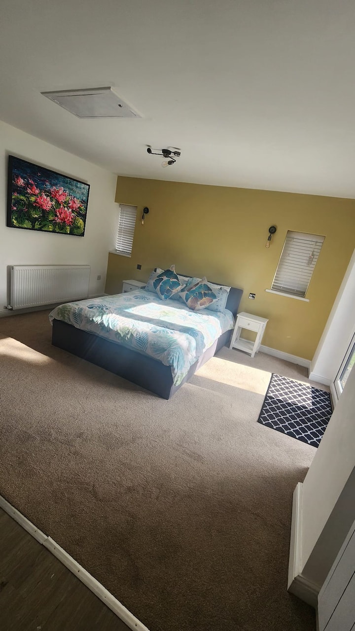 Huge Double Room With En-suite - Solihull