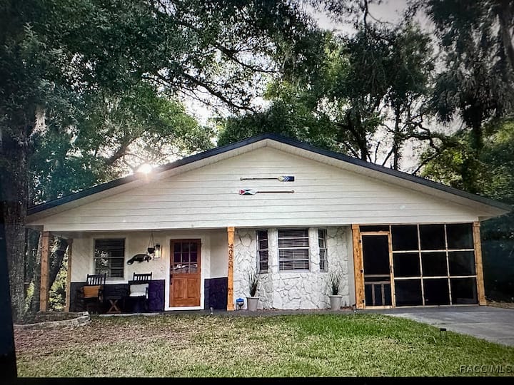 Manatee Cottage - Crystal River, FL