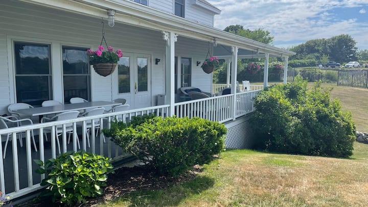 Veranda Suite Overlooking The Ocean - Block Island, RI