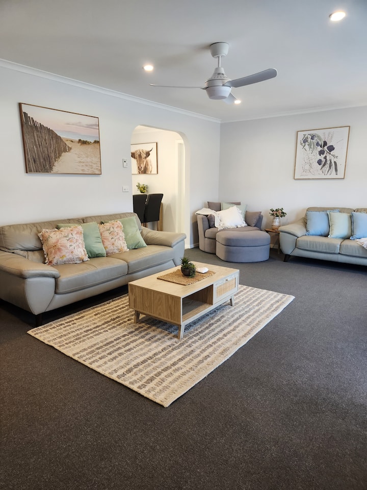 L'barza Charming & Convenient 3 Br Near Hospital - Shepparton