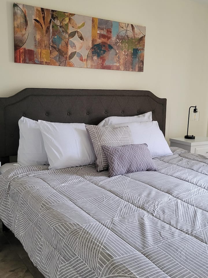 Centrally Located Tempe Townhome - Tempe, AZ
