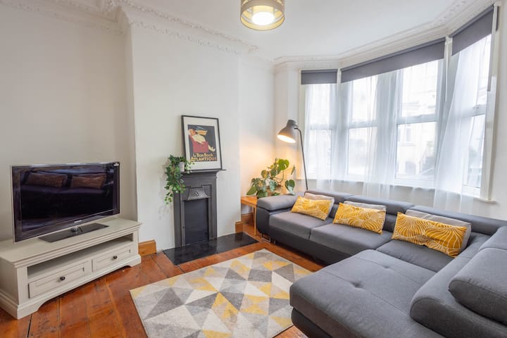 Large House, Garden, Long Term Discounts - Filton