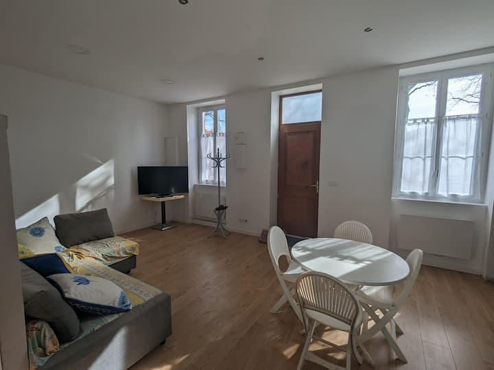 Maison De Village En Duplex - Solaize