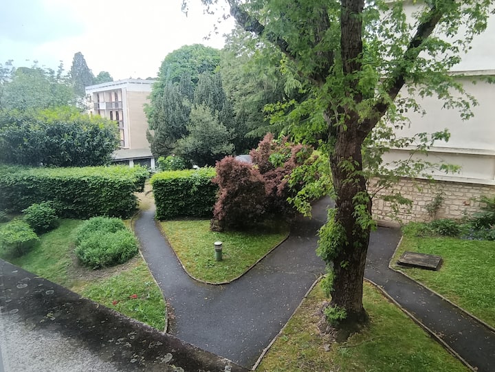 Chambre Calme Et Tranquille - Châtillon