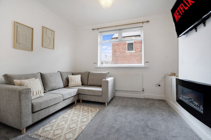 New! 3-bedroom Homey Vibes In Stratton, Sleeps 6 - Bishop Auckland