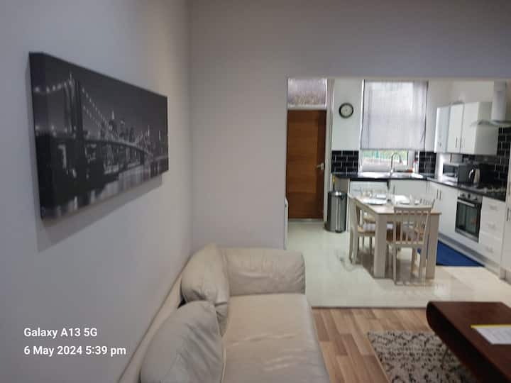 Potters Lodge, Oldham-manchester - Oldham