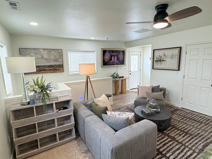 Spacious 3br Home - Fast Wifi - Parking - Bbq - Pa - North Dakota