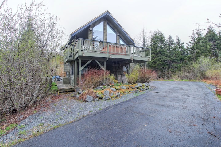 Alaskan Cabin Escape W A Hot Tub - Girdwood, AK
