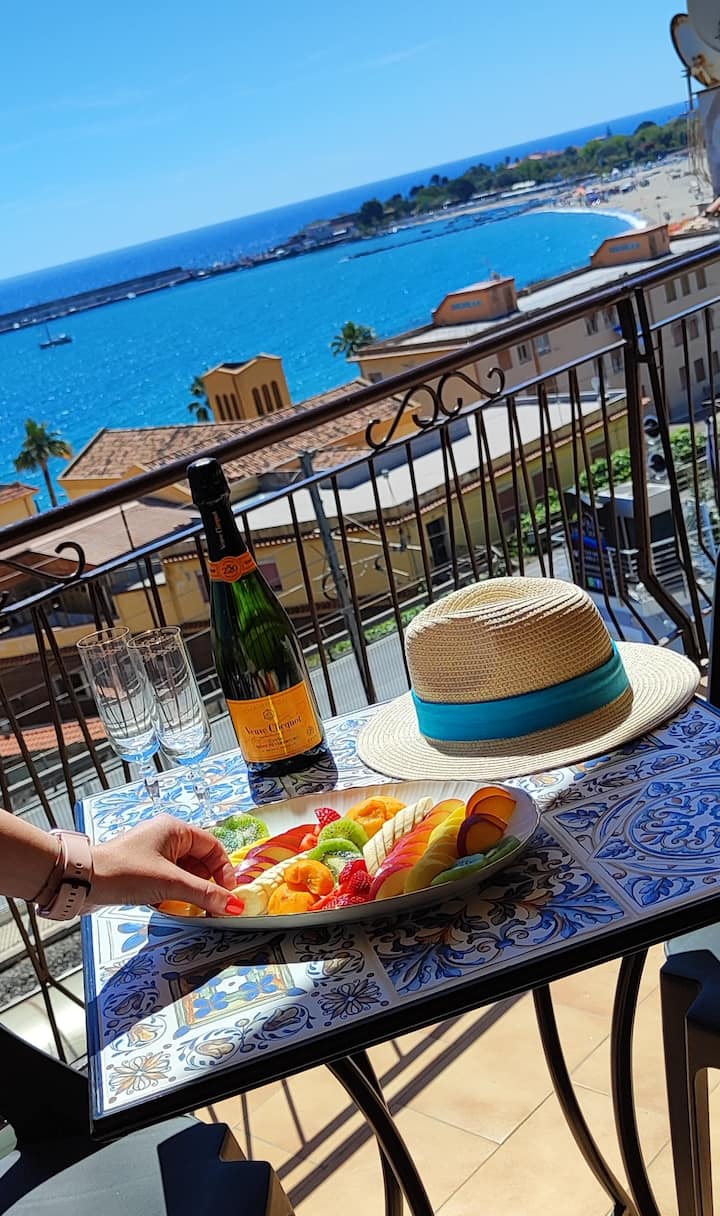 Appartamento Vista Mare, Nonno Vale - Giardini Naxos, Italy