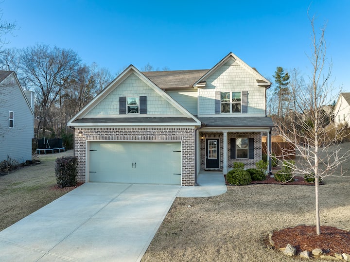 Luxurious & Serene Oasis ~ Royal Beds ~ Backyard - Auburn, GA