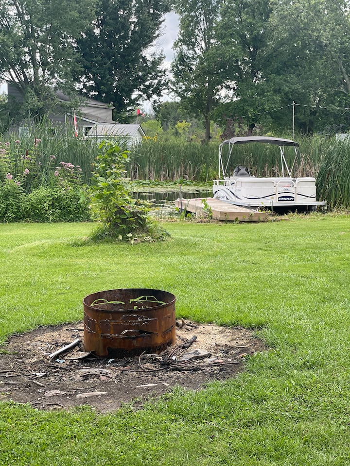 Green Acres Getaway - Campbellford