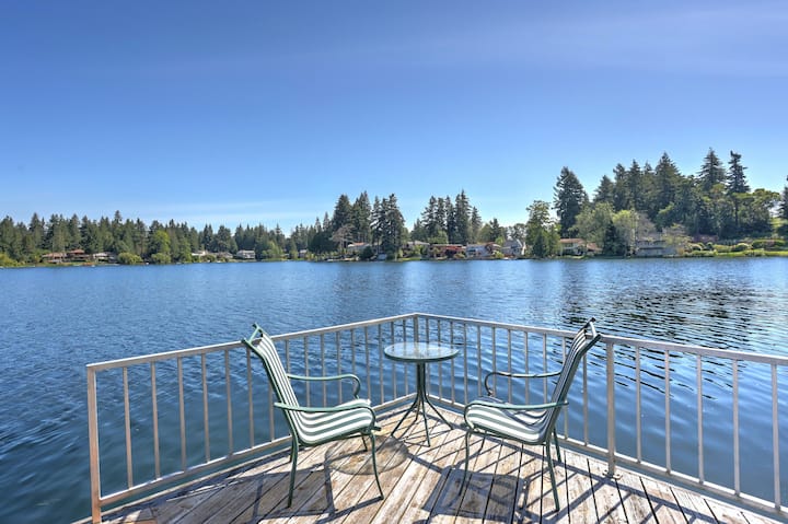 Lake Waterfront “Duo” Homes / Seattle / Tacoma - Washington
