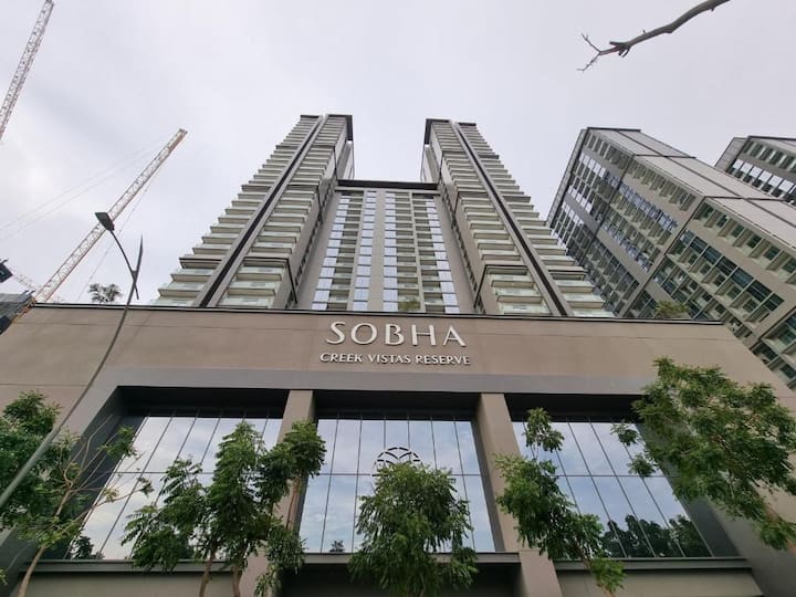 Apartment B2409 Creek Vista Reserve - Dubai