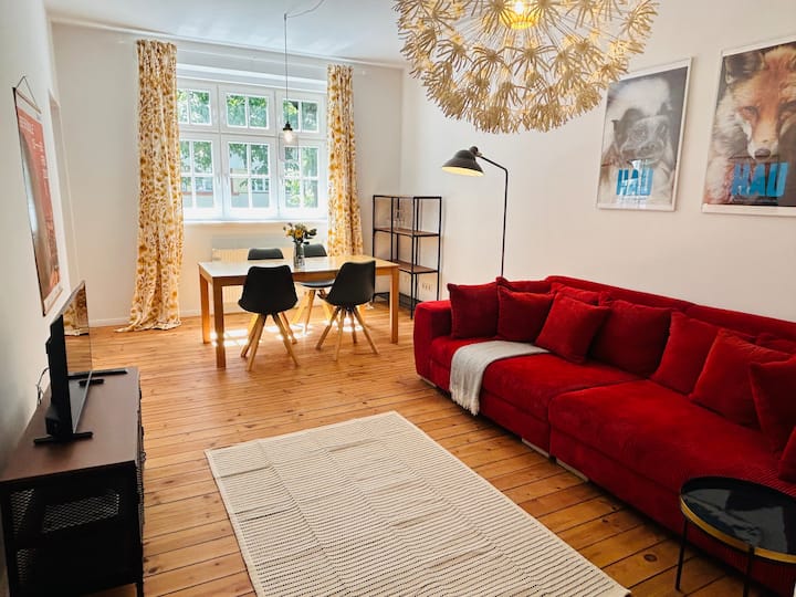 Cosy Bauhaus-era Apartment - Berlin