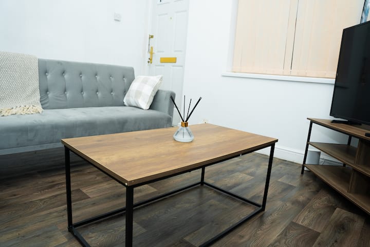 Leeds City Center Townhouse Haven - Leeds