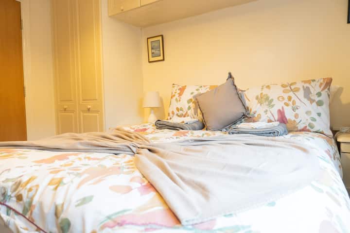The Covert. 2 Bed Apartment. - Derby