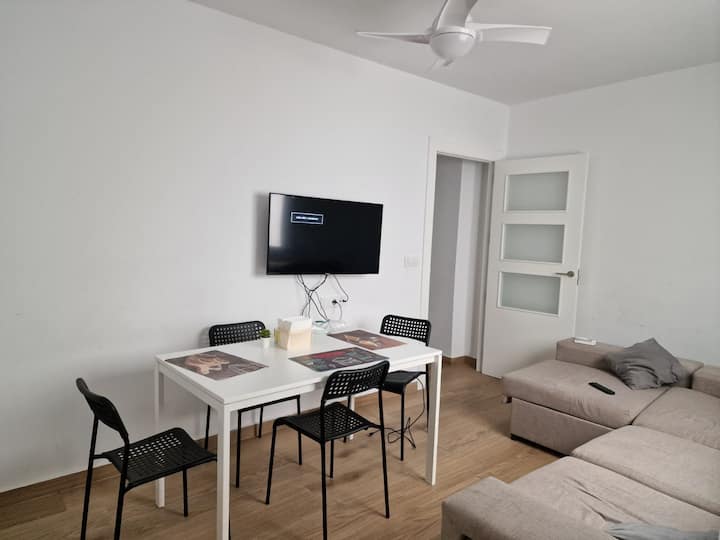 Alquiler Vacacional A Pie D Playa, Capital Almeria - Almería