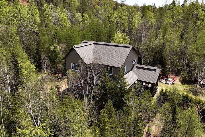Chalet Le Jaseur Des Cèdres - Saint-Donat