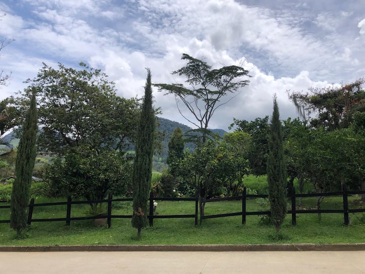 Casa El Pinar Naturaleza Tranquilidad En El Pueblo - Andes