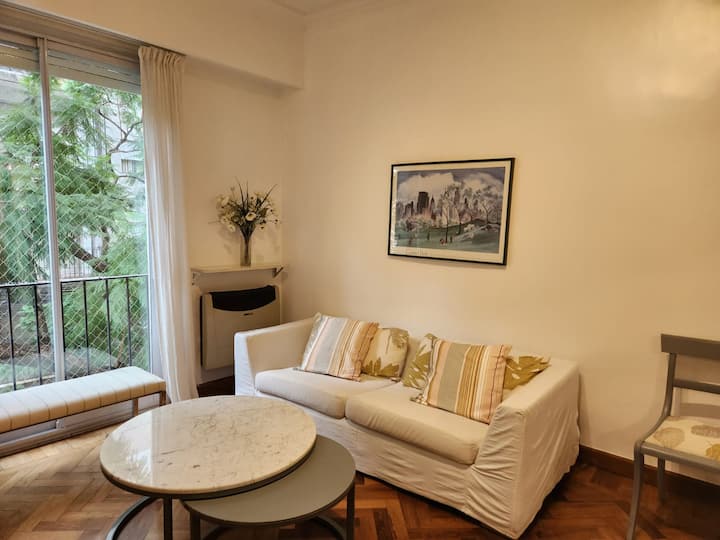 Spacious Apartment In Recoleta With 2 Bathrooms - Buenos Aires