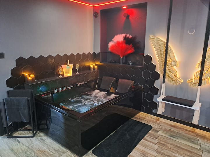 Maison Jacuzzi Cinéma Nightroom - Sarthe