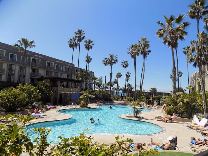 Oceanview Resort With Direct Beach Access & Pool! - Oceanside, CA