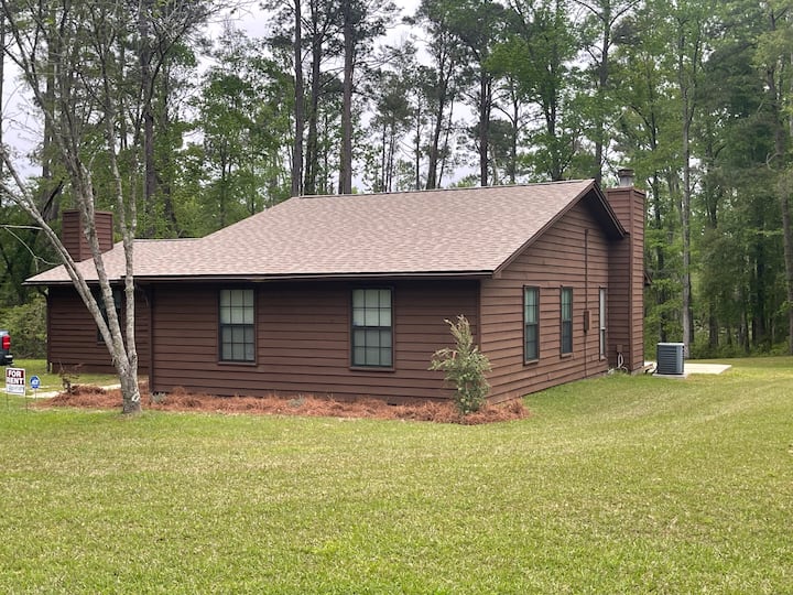 Nature Lover's Dream Home - Tallahassee, FL
