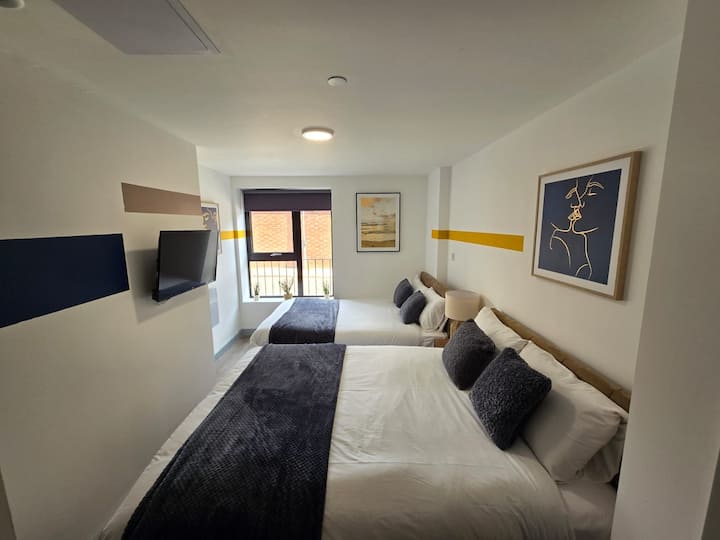 Cozy City Escape | Sleeps 6 | Peaceful & Near Bars - Lime Street Station - Liverpool