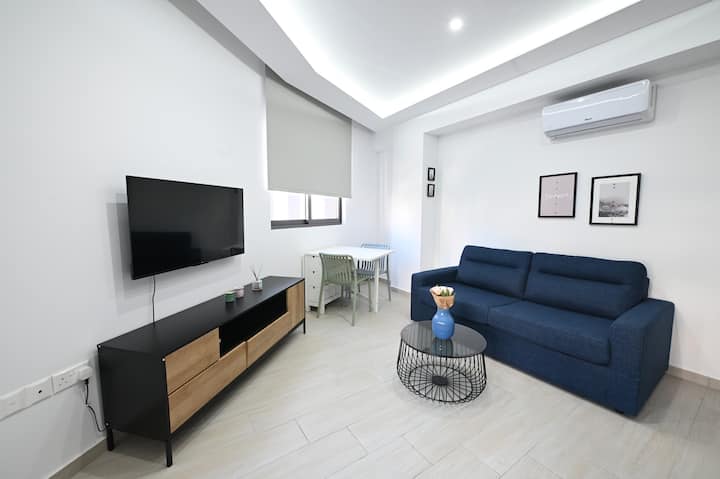 Modern & Stylish Suite In Larnaca City Center 102 - Lárnaka