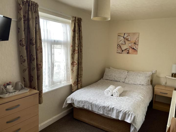Double Room 3 In Lovely Hotel By Pleasure Beach - Blackpool