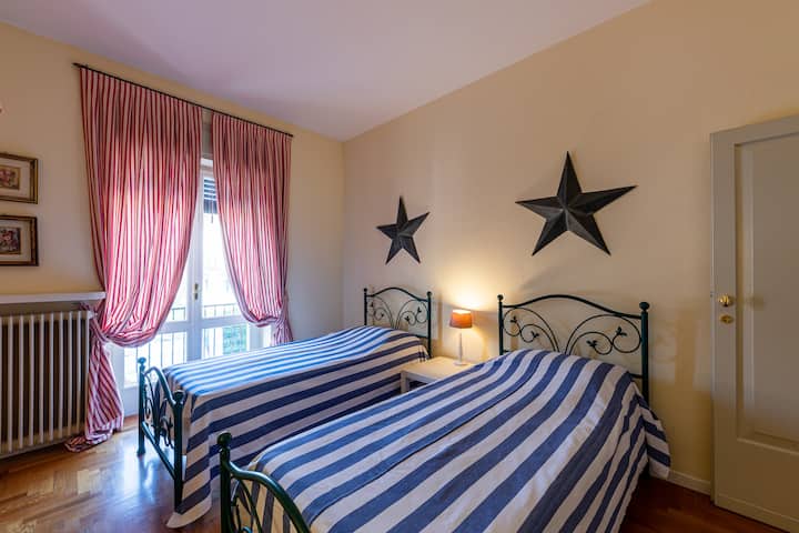 Limonaia, Elegant Flat In Town Centre - Lazise