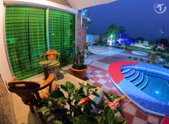This Place Is A Small Farm House - Dacca