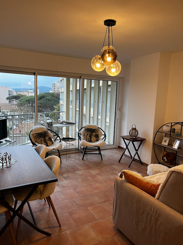 Duplex Hyper Centre Front De Mer - Le Lavandou