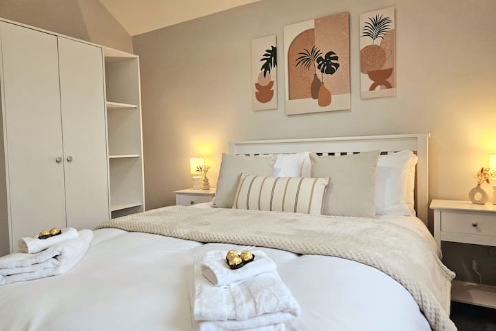 Modern, Cosy 3 Bedroom Home Near City Centre - York