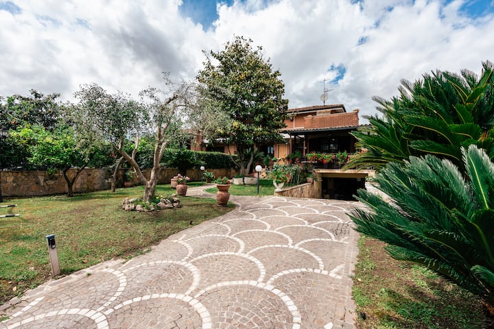Villa In Un Oasi Di Tranquillità: La Fragola - Frascati