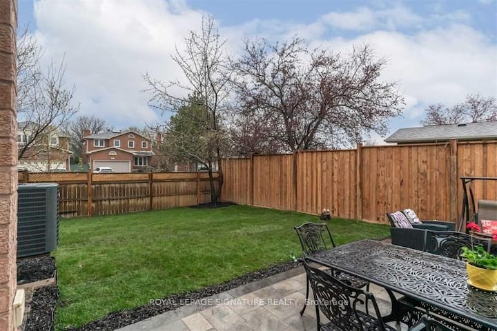 Stunning 5 Bed 5 Bath Heaven - Mississauga