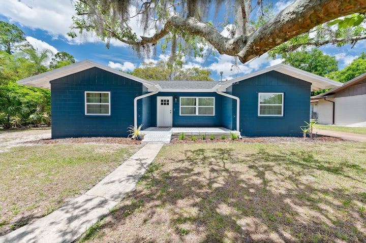 Mount Dora Retreat - Mount Dora, FL