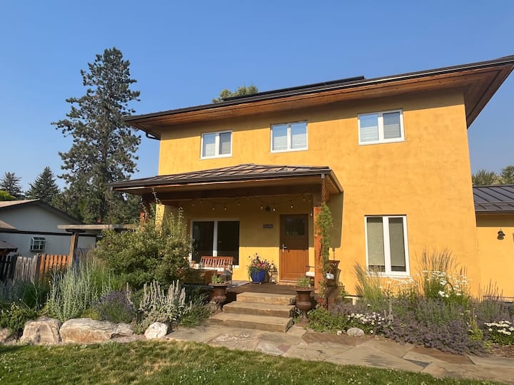 A Lovely Home In A Lovely Area! - Missoula, MT
