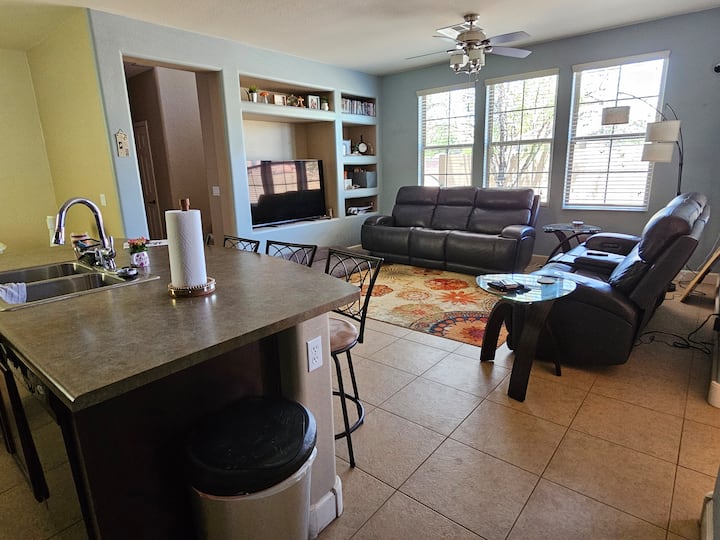 Room 1 For Rent In House, Community Pool - Surprise, AZ