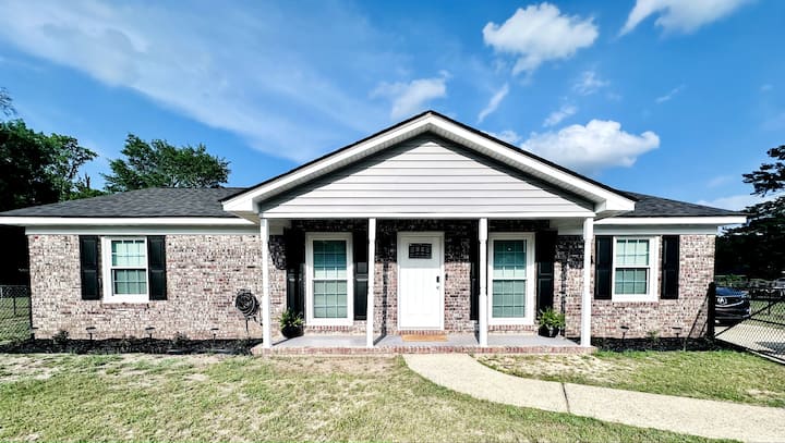 Spacious Home Away From Home - Columbus, GA