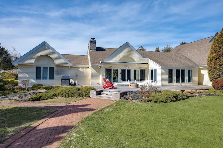 5br Hamptons Home W/ Pool & Tennis Court - Eastport, NY