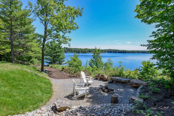 Newly Built Waterfront Escape - Bracebridge