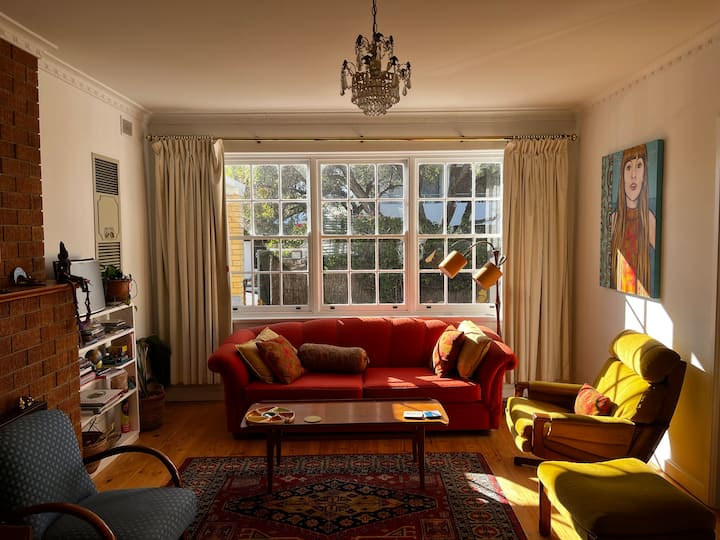 Light Filled Retro Beach Home - Adelaide